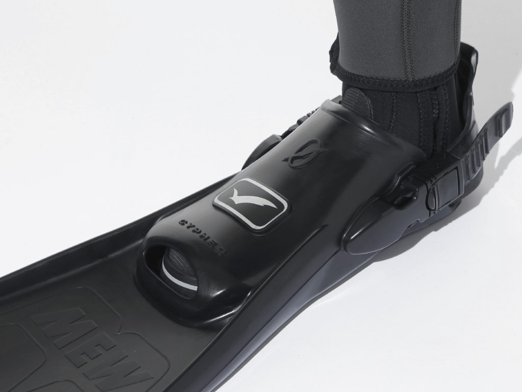 cy_pocket | スクーバダイビング・スキンダイビング器材はGULL（ガル）